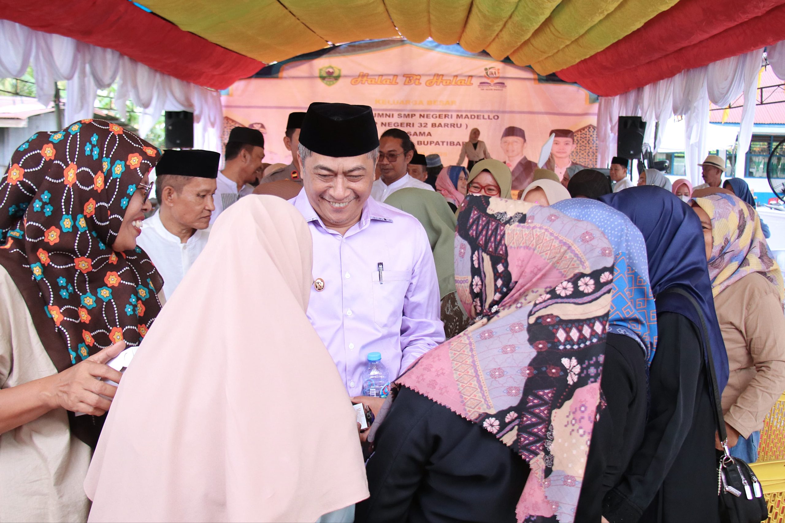 Wakil Bupati Barru di Halal Bihalal Ikatan Alumni SMP Negeri 32 Barru ...